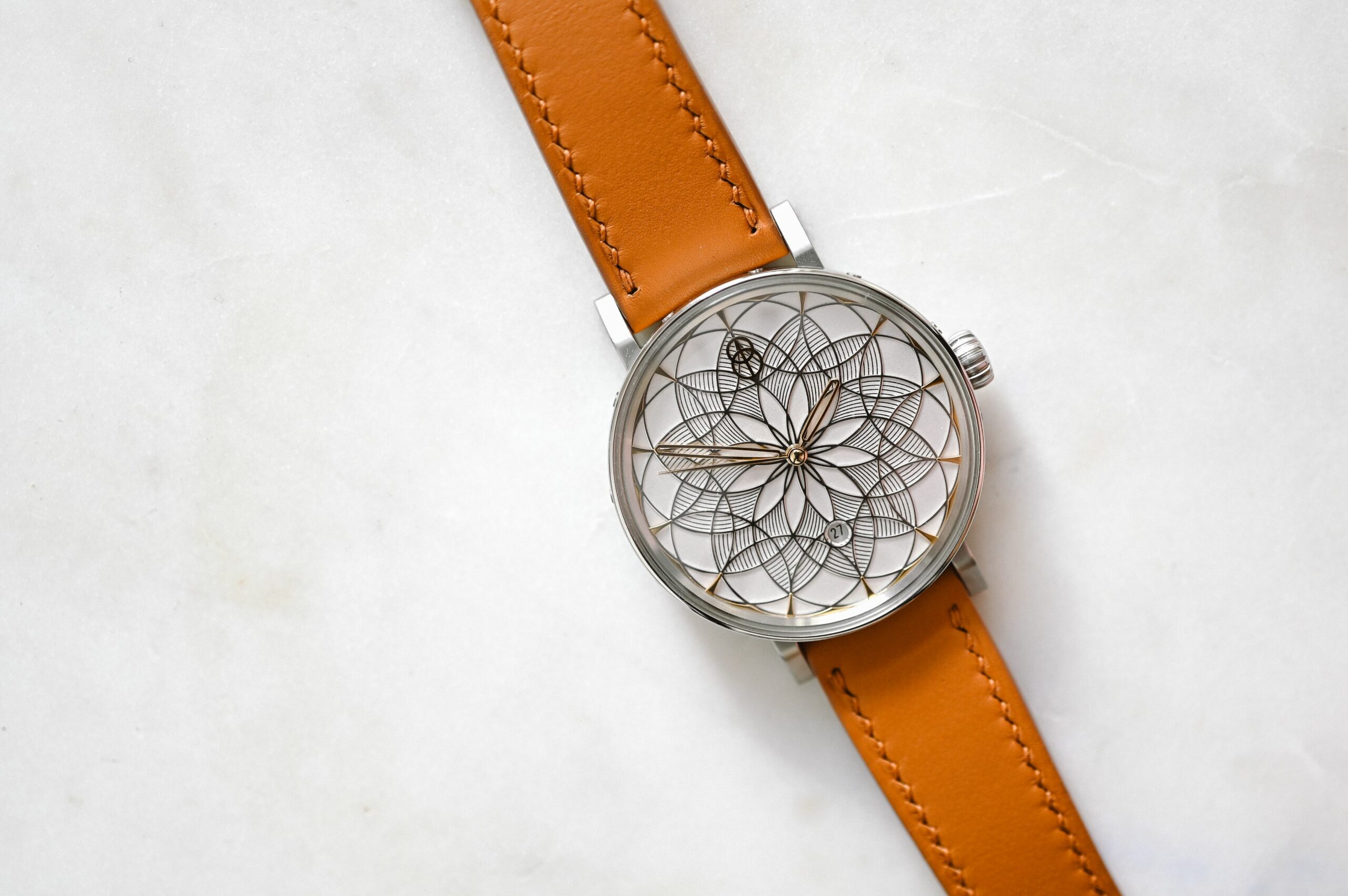 Graphic Sutnar ORBIS Limited Edition: The Perfect Harmony of Time and ...